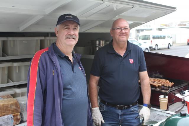 Busy opening day for op shop | The South Eastern Times