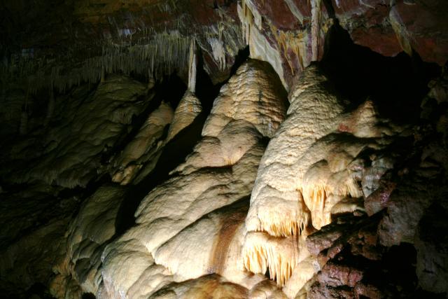 Tantanoola Caves recognition for impressive display | The South Eastern ...