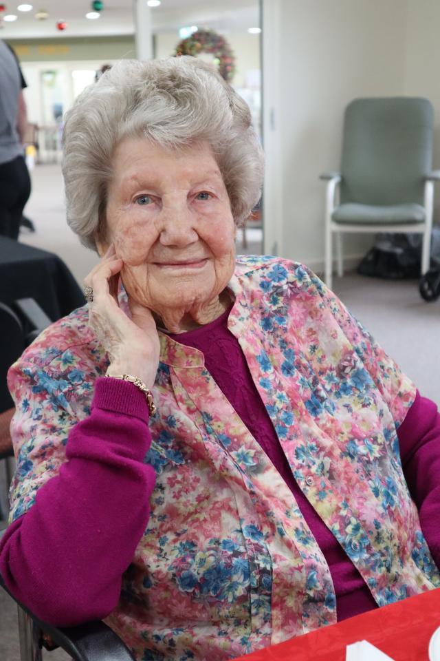 Noela reaches magnificent milestone | The South Eastern Times